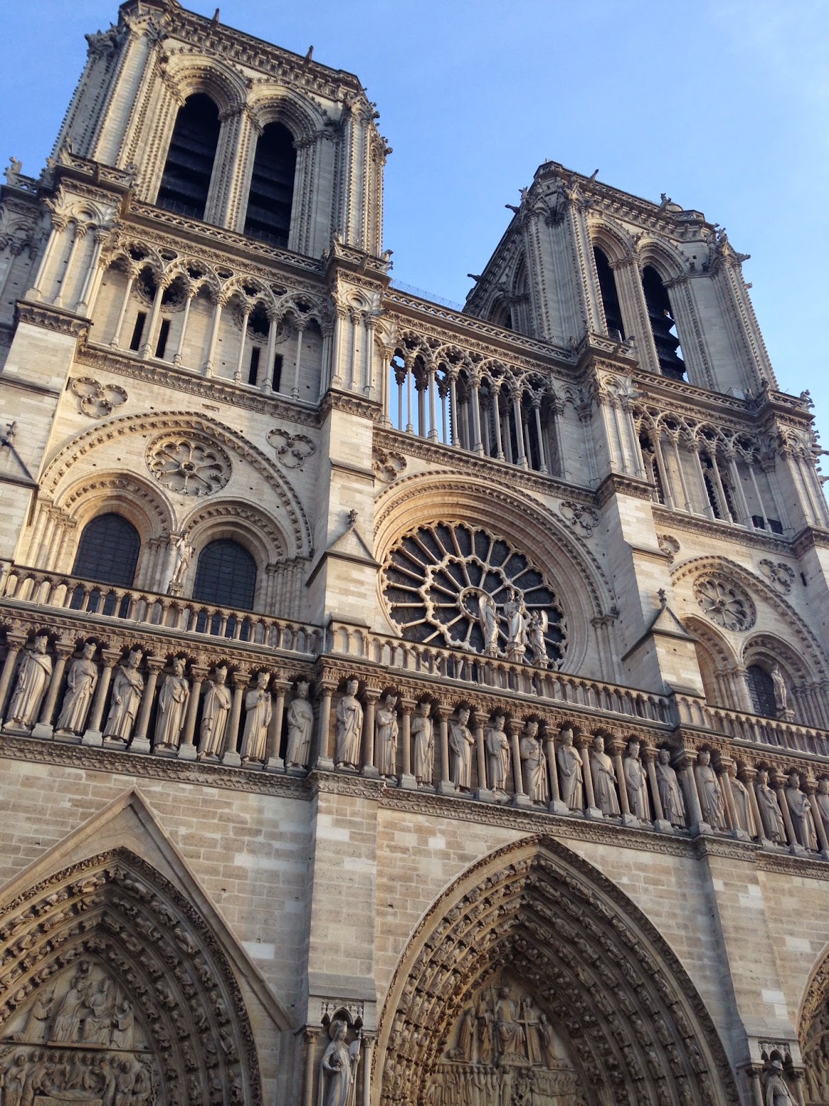 Diary Of a Make Up Artist : Examples Of Gothic Architecture