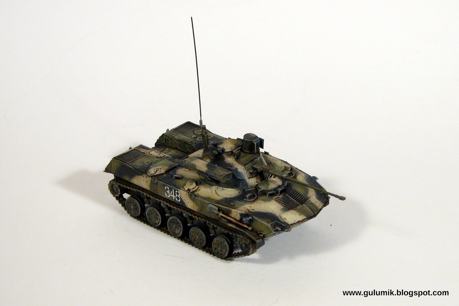 Gulumik Military Models: BMD-2M 1/72