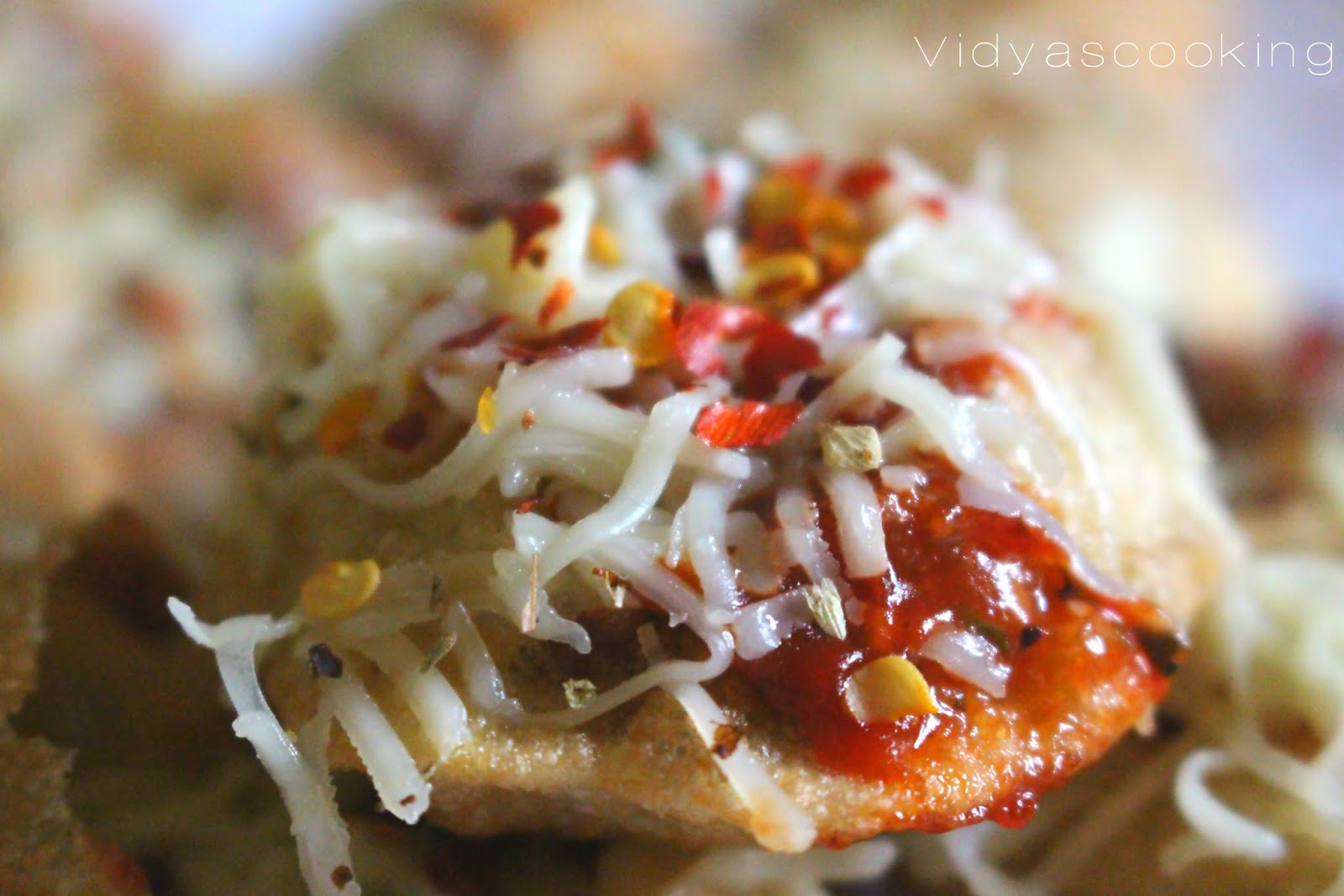 Street Food Series: Pizza Pani Puri/ Pizza Puchka
