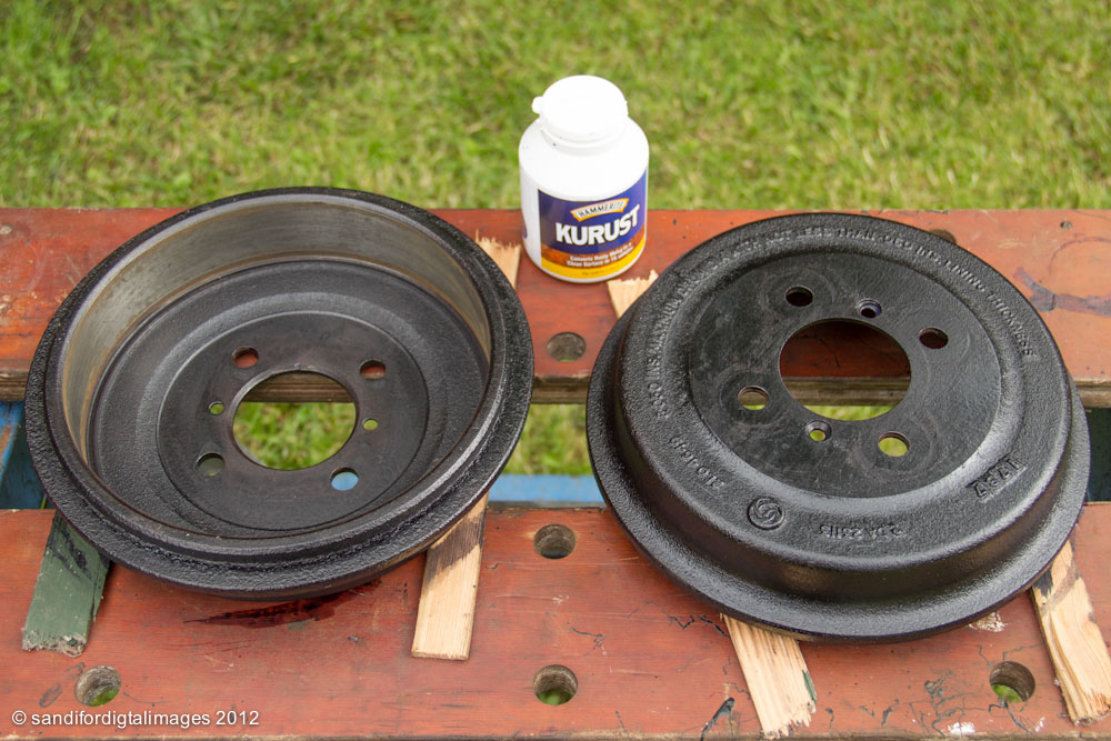 iRestoration TR7: Rear brake drum...