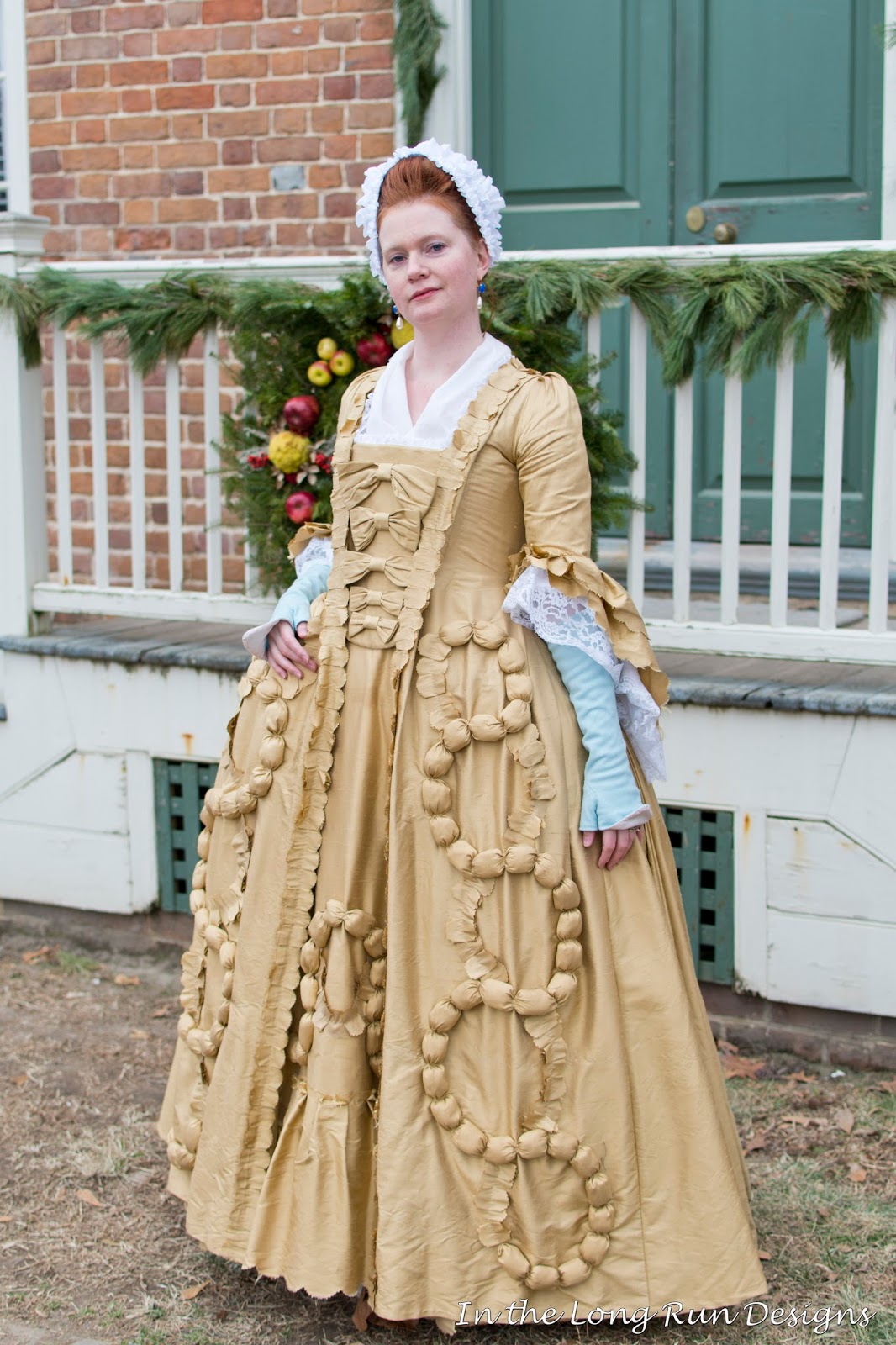 A Sartorial Statement: The Gold Galleon Gown - Finally Complete!