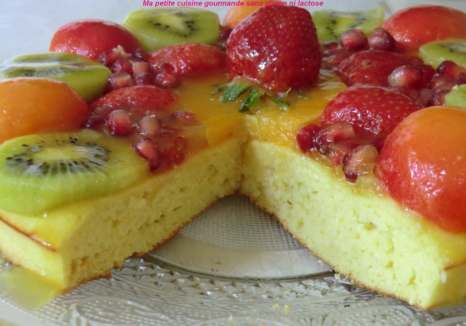 Gâteau à l'orange, à la noix de coco et aux fruits sans gluten et sans ...