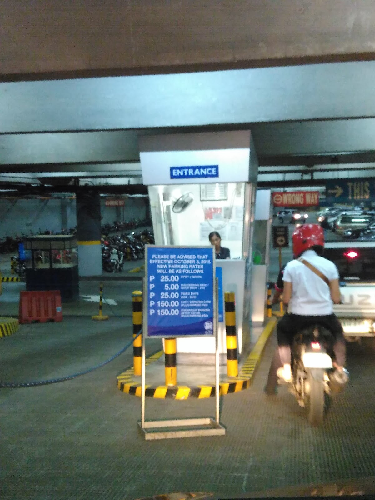 PARANAQUE CITY LIFE: New Parking Rates for SM City Bicutan