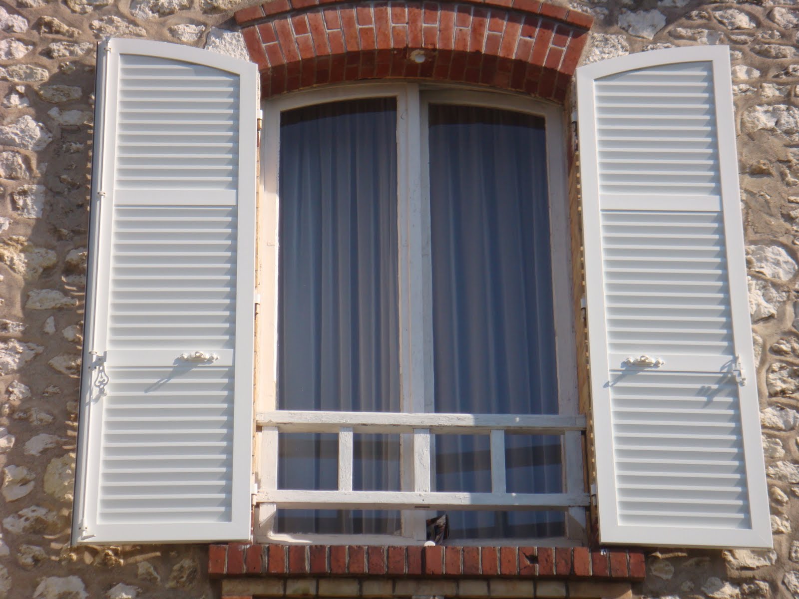 KHEOPS-GUERIN: Les volets battants en Aluminium