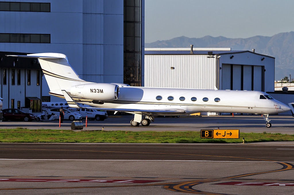 Aero Pacific Flightlines: Gulfstream G-V N33M