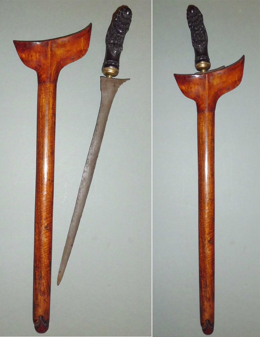 Keris Lurus Panjang Riau Petanda - Melayu Tolen