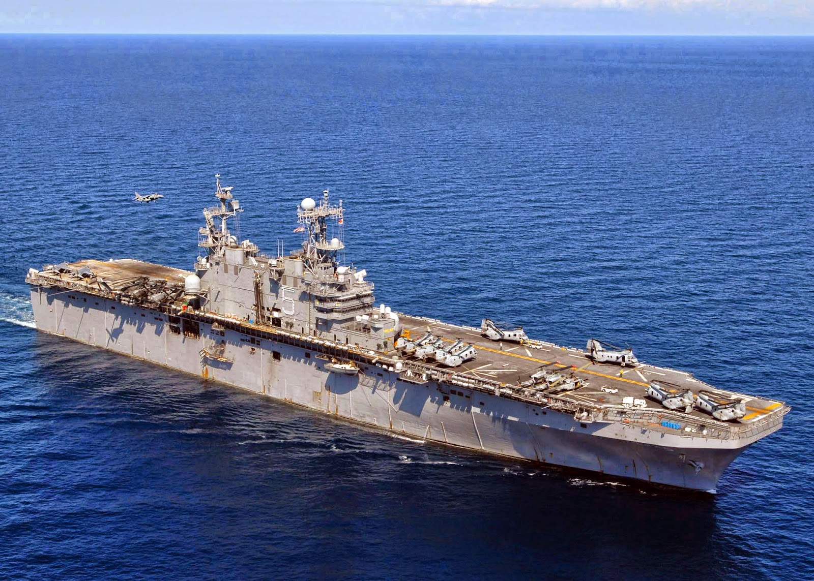 United States Navy: Tarawa Class LHA