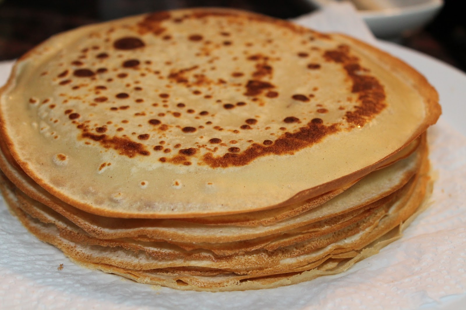 Mis Recetas: Crepes de helado de vainilla y chocolate caliente.