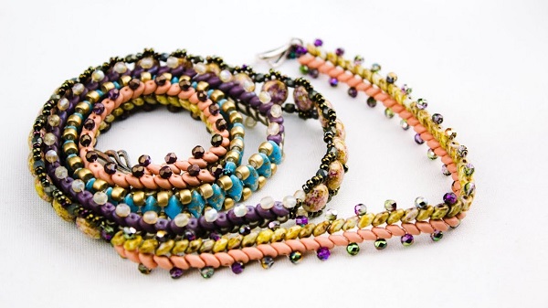 Multi Wrap Beaded Bracelet Tutorial / The Beading Gem
