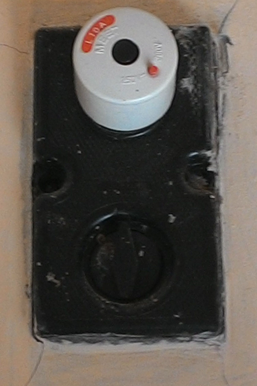 Memasang Instalasi Listrik Rumah Tambahan - Listrik-Praktis