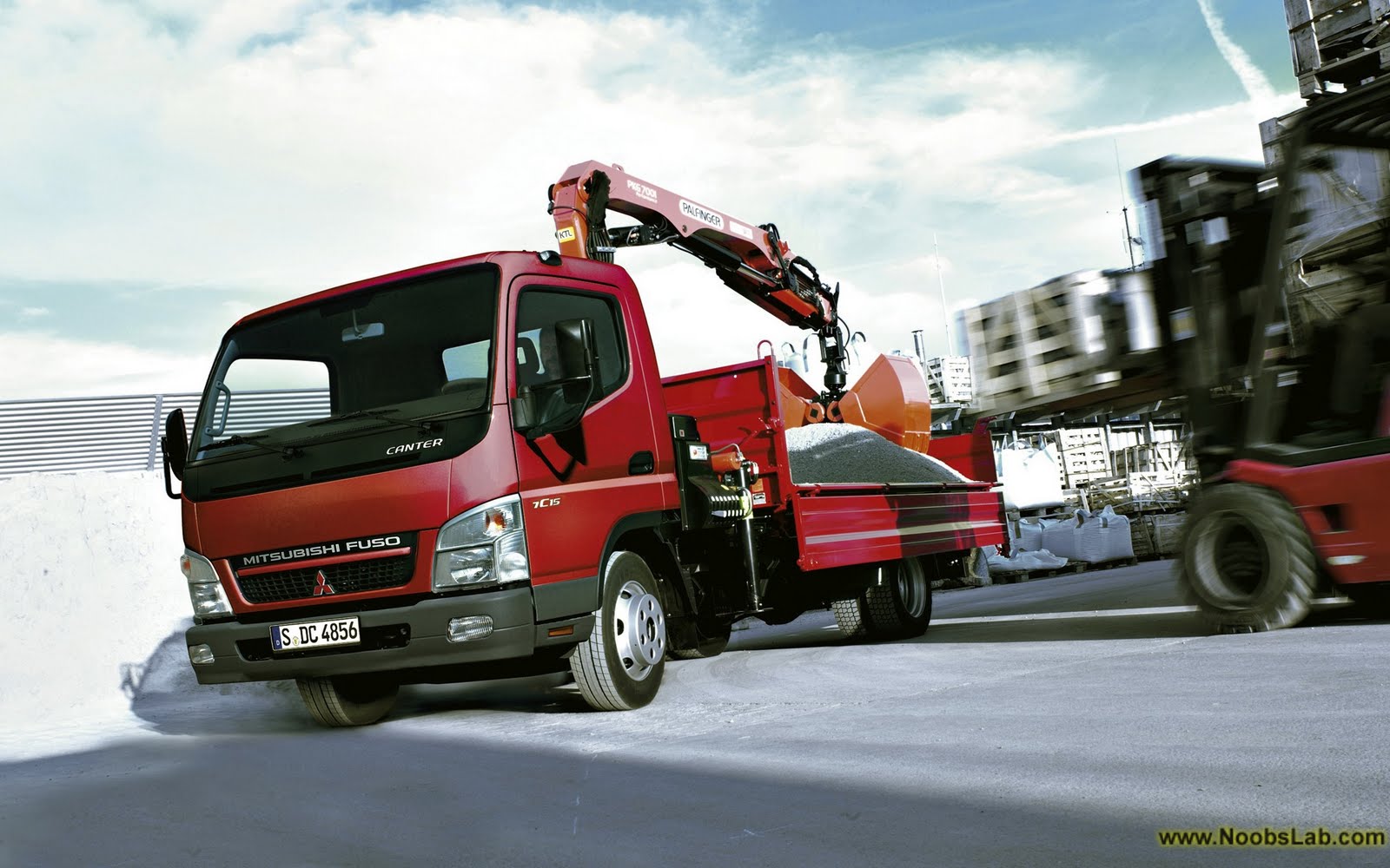 Beautiful Trucks Wallpapers HD - NoobsLab | Eye on Digital World