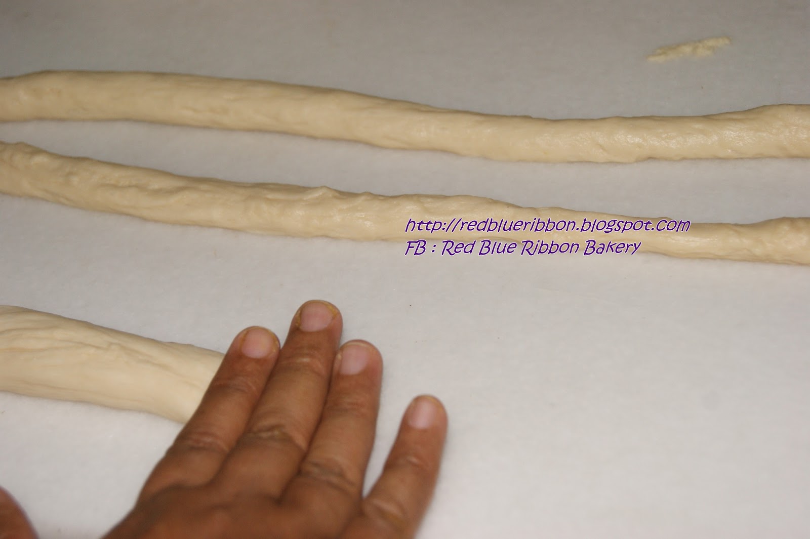 Red Blue Ribbon - Those were the days: Buat roti sendiri :: Make your ...