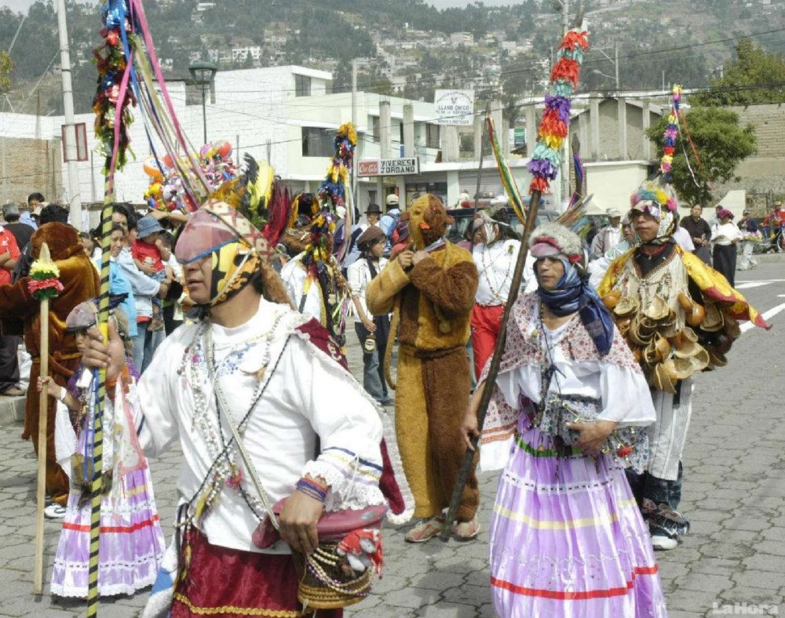 Demasiadas Noches: Yumbo (Ecuador)