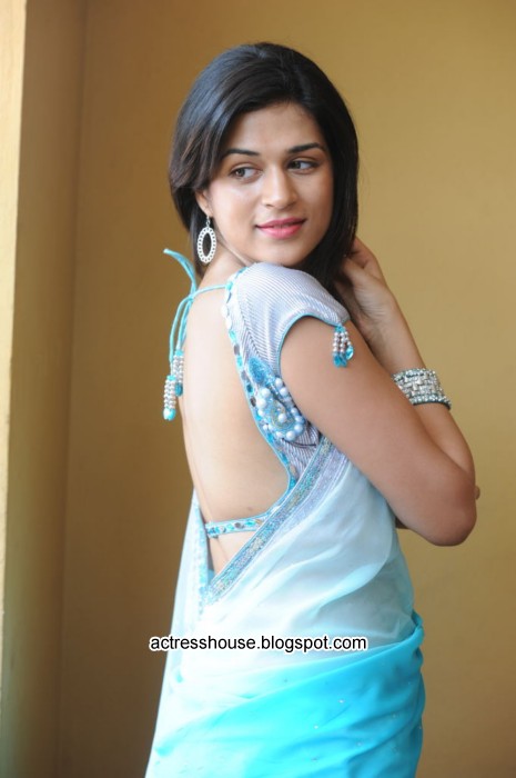 Shraddha Das hot sizzling saree stills | Actress hot stills Shraddha Das hot sizzling saree stills | Actress hot stills