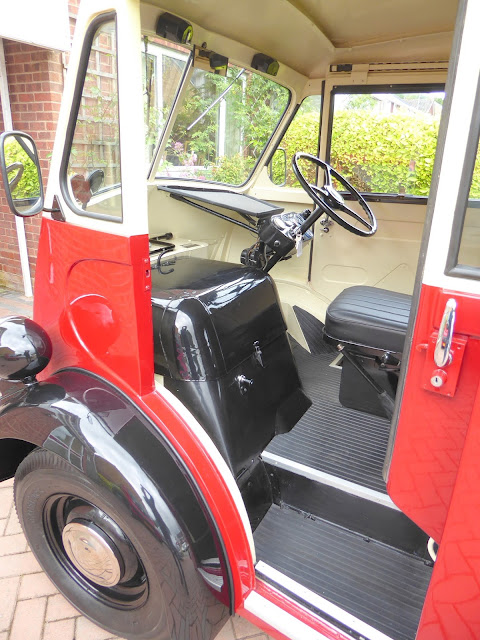 MORRIS-TYPE JB VAN (AUSTIN-101 Version): Interior Reveal....