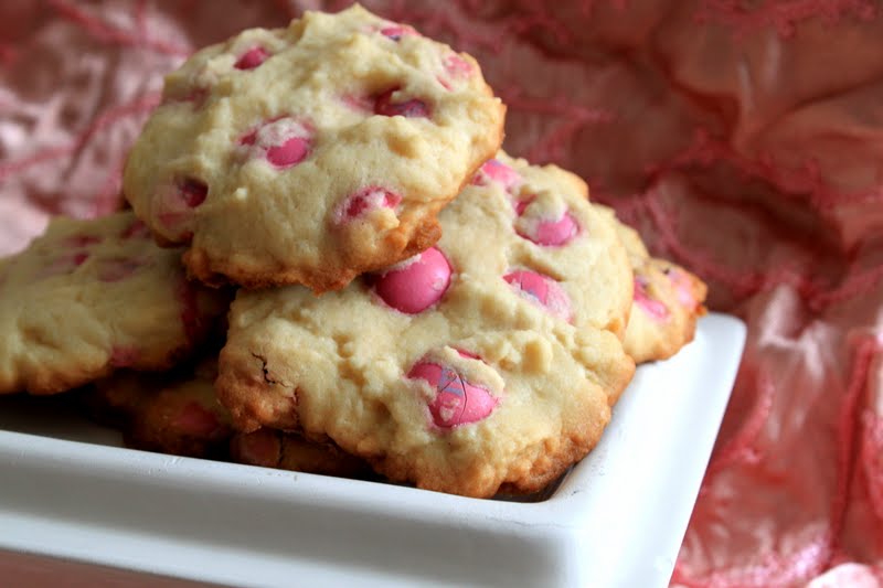 Life's Too Short to Skip Dessert: Pink M&M Cookies & the Mini 10K