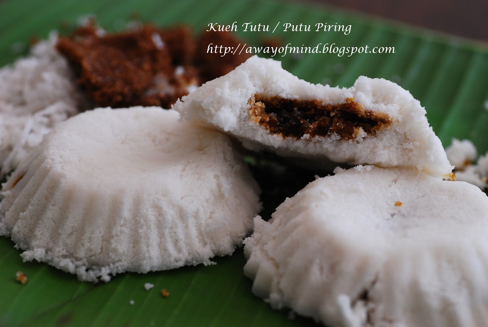 Awayofmind Bakery House: Kueh Tutu / Putu Piring 嘟嘟糕