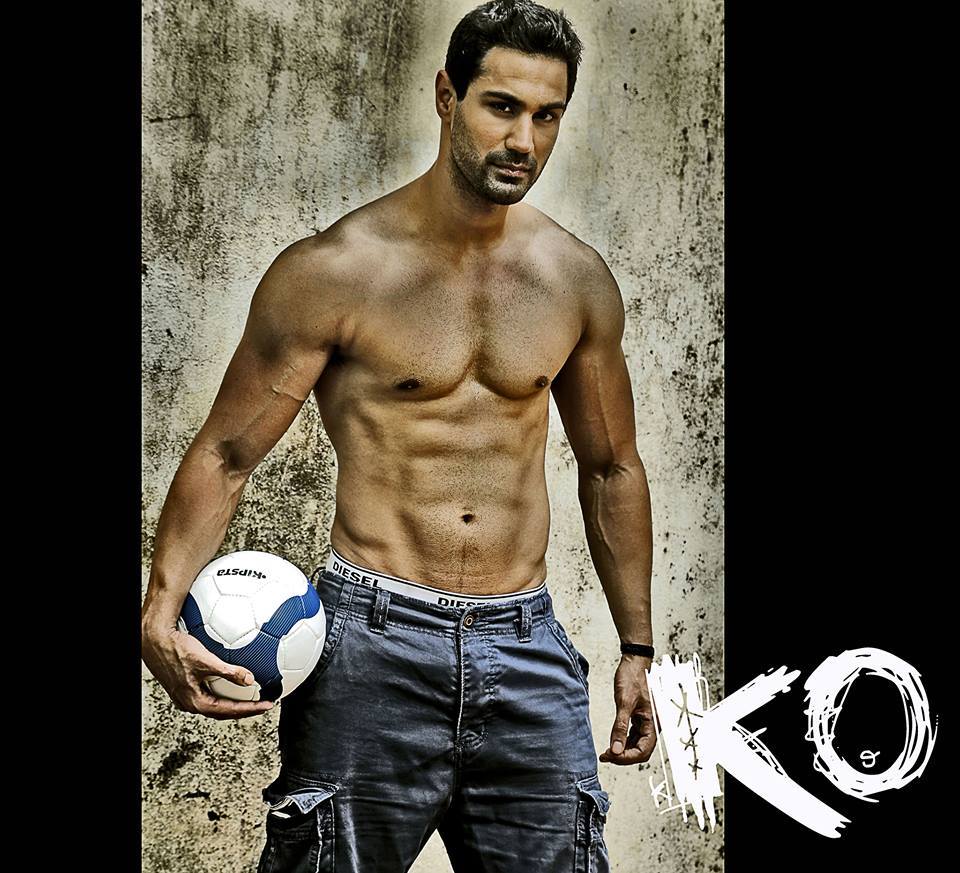 Shirtless Bollywood Men Indian Male Model In Bed In Underwear
