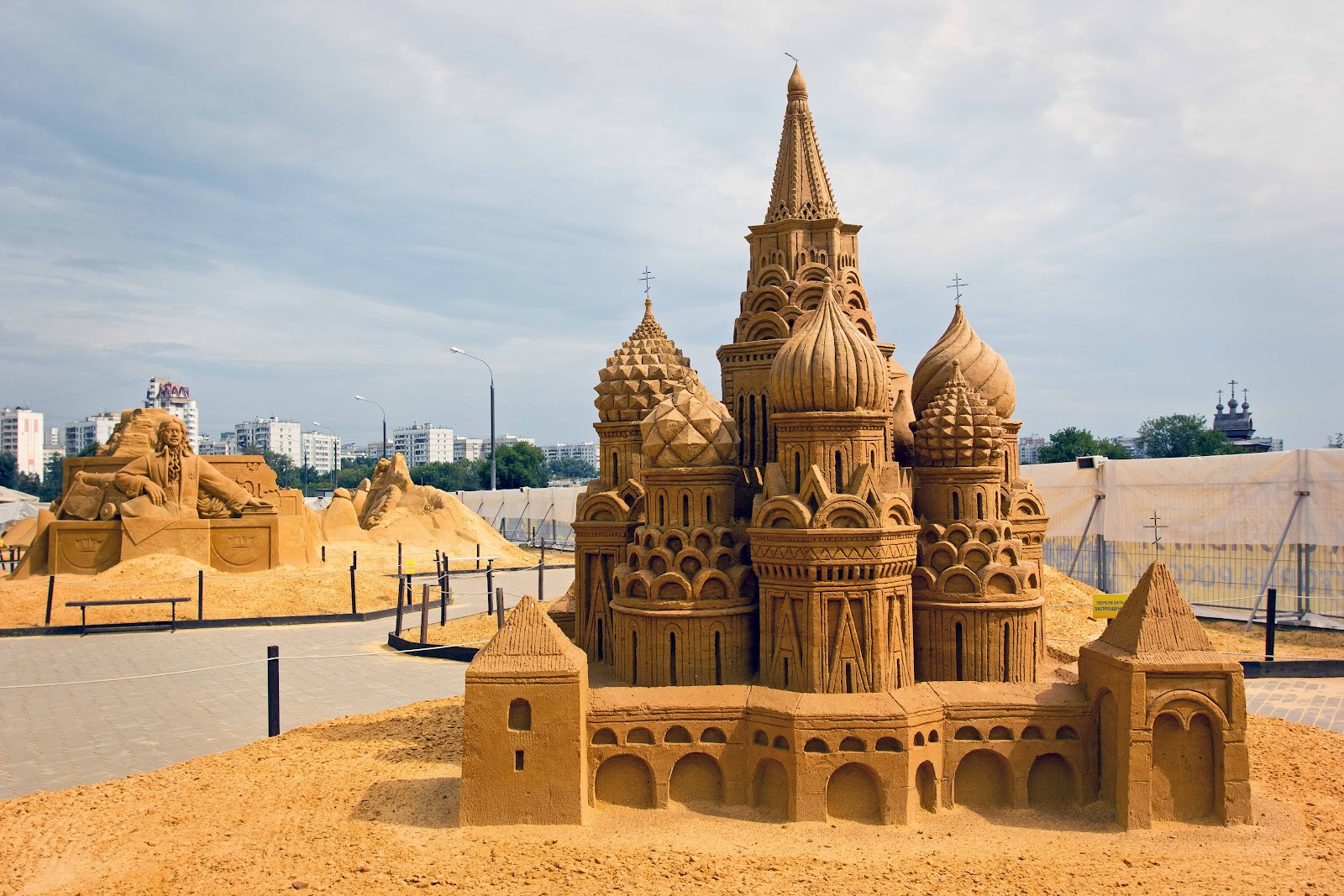 Three years in Moscow: Kolomenskoe sand sculptures