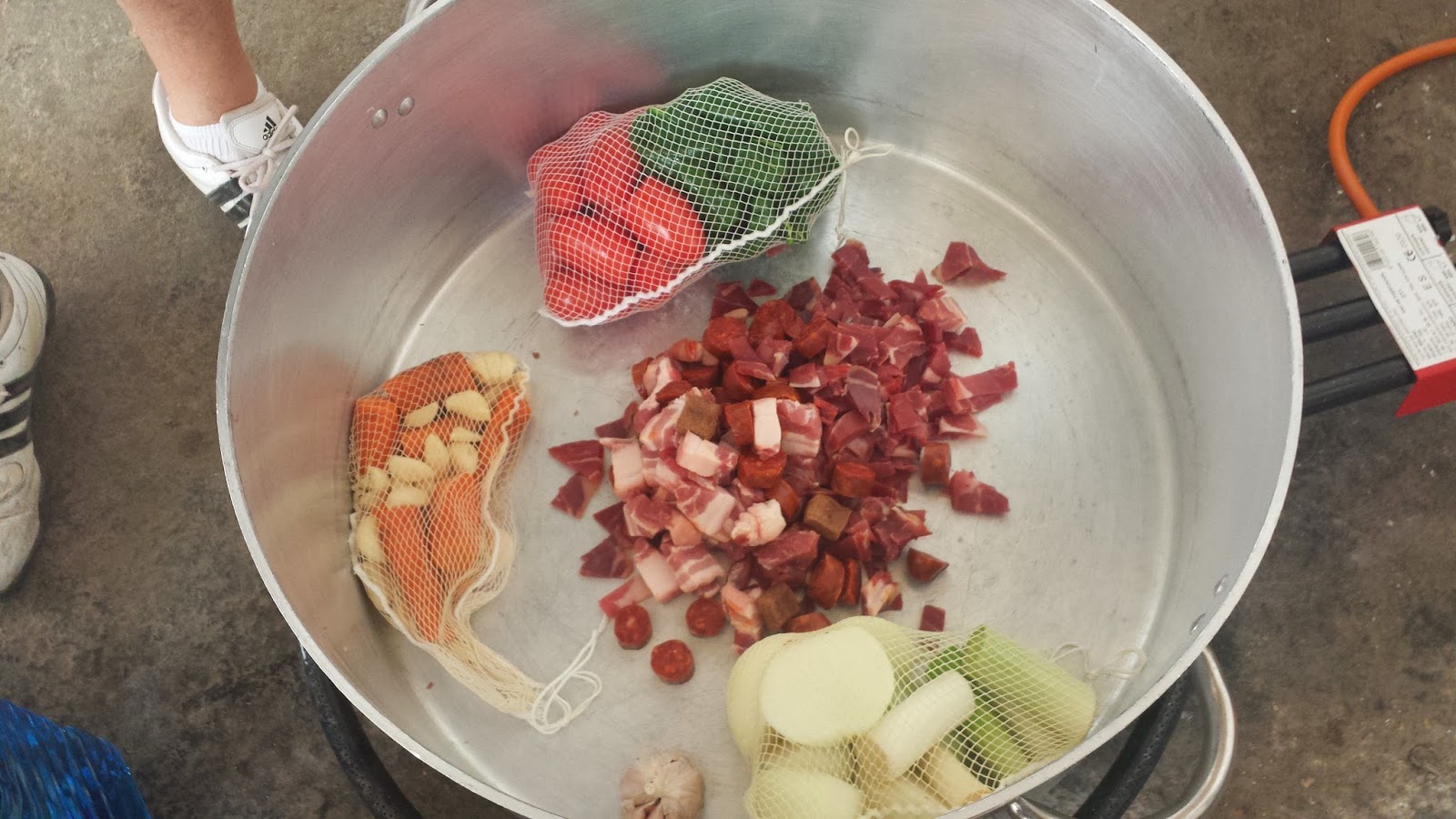 Andosilla Gastronómica: POCHADA POPULAR