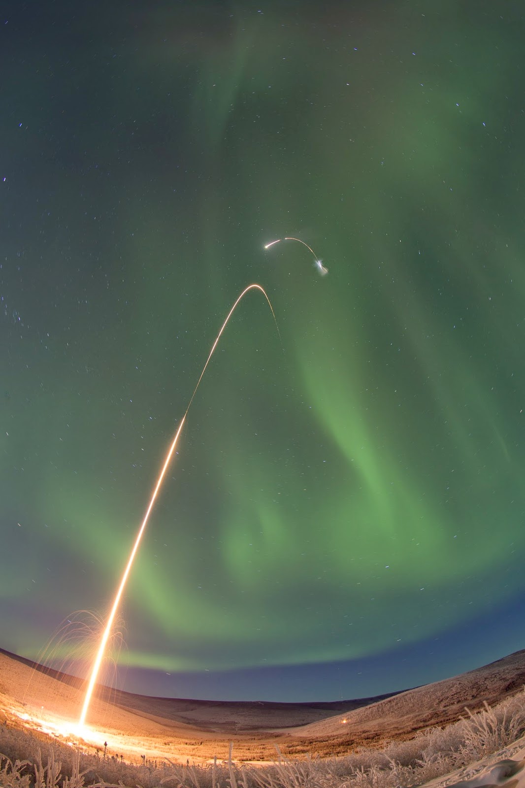 ASSP_aurora-rocket_2015028_lrg.jpg