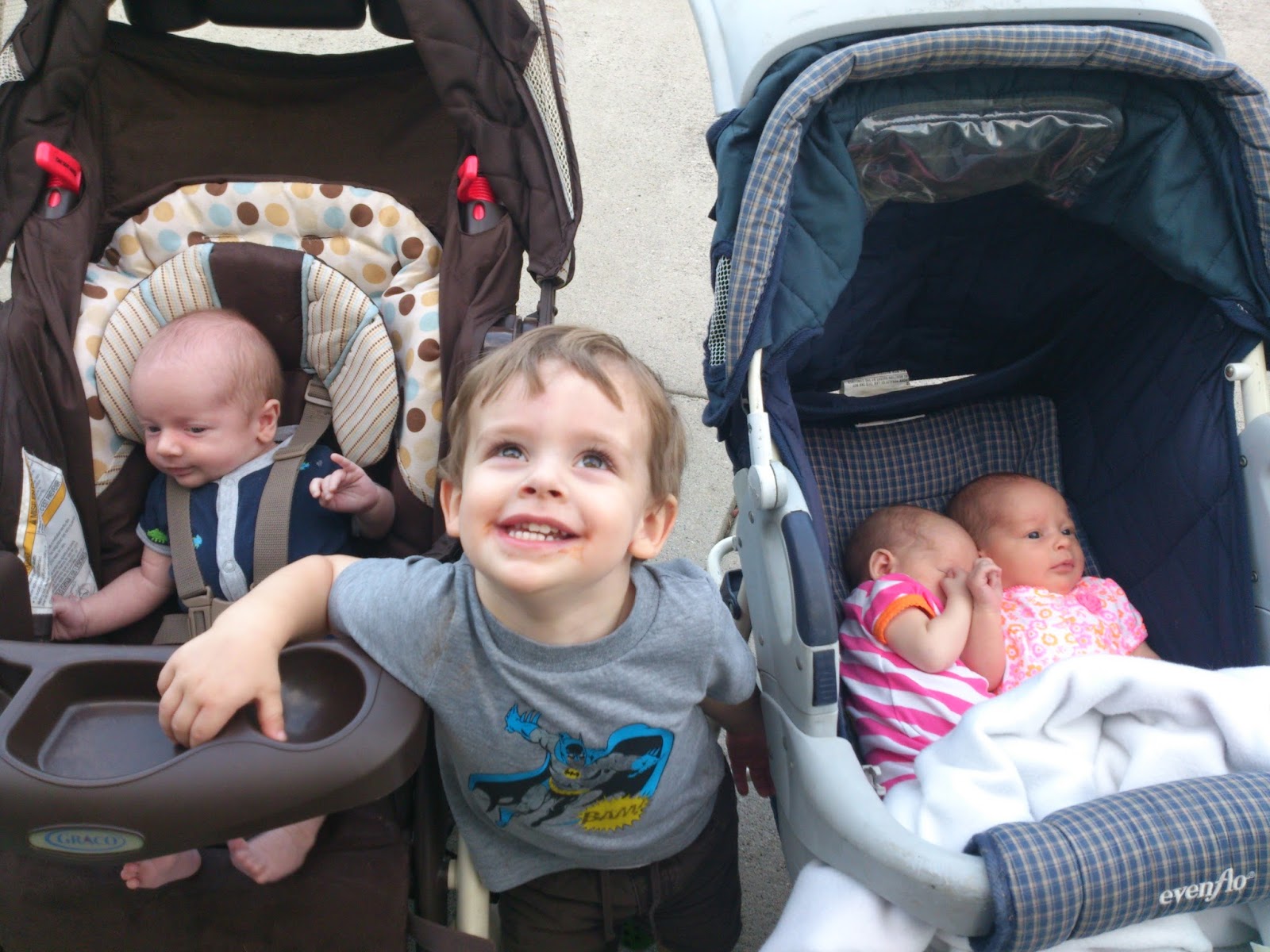 Triplets + Toddler: A Day in the Life: 6 Week Old Triplets and a Toddler