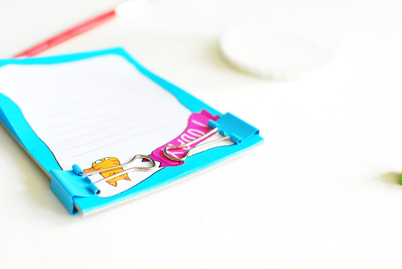 How to make a notepad. Cute cat printable.