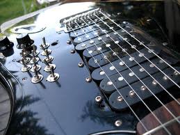 AITER band: 7 Tips Perawatan Gitar Acustik Dan Elektrik