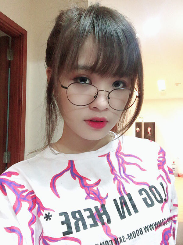 Nữ streamer xinh đẹp Michu tiết lộ bí quyết lên rank cực nhanh trong ...