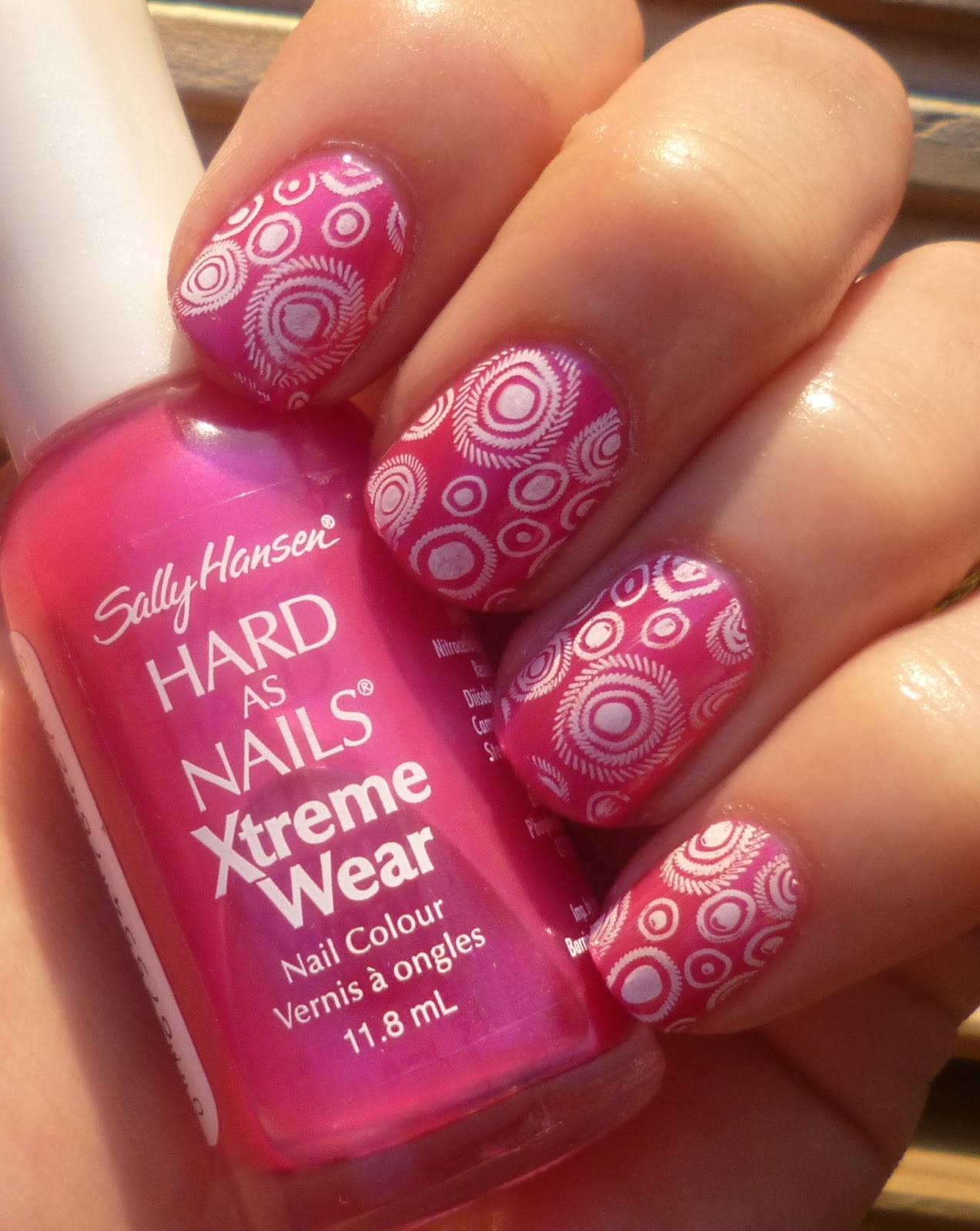 Lou is Perfectly Polished: Pink Boa and Circles