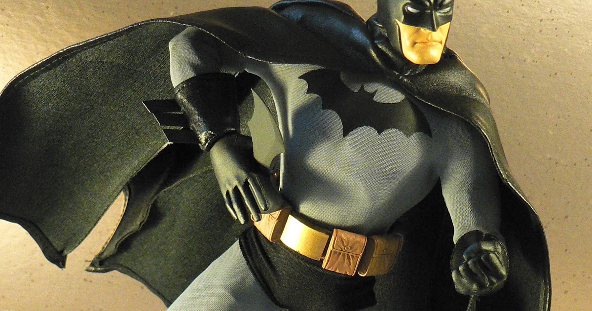 Super-DuperToyBox: DC Direct 13" Deluxe Collector Batman