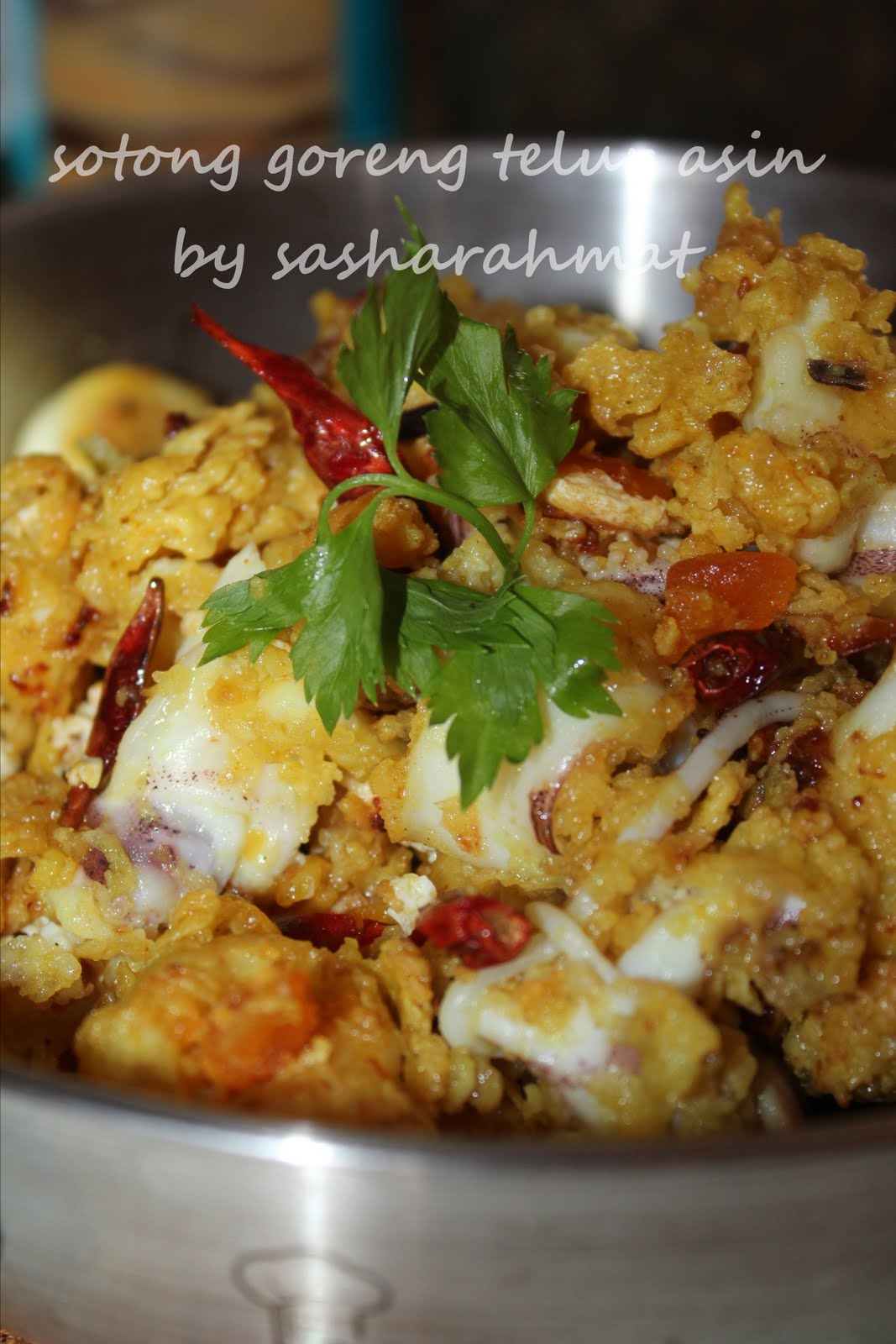 love to cook , love to eat: sotong goreng tepung telur asin
