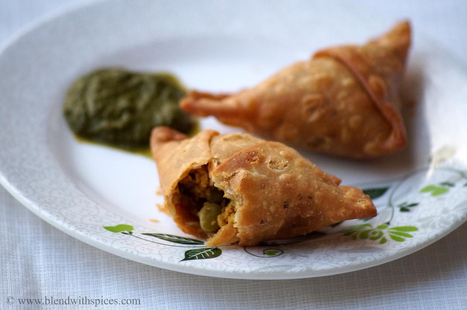 Blend with Spices: Soya Granules Peas Samosa Recipe ( Baked Version ...