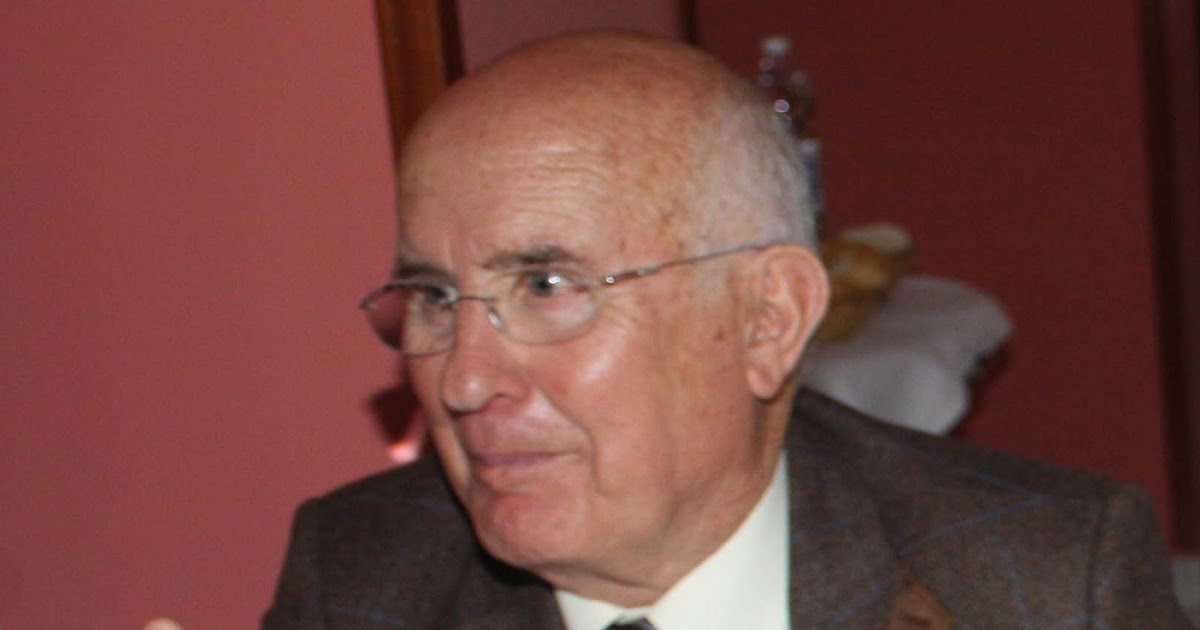 LA DECIMA. AULA DE LA EXPERIENCIA. UNIVERSIDAD DE SEVILLA: CUMPLEAÑOS ...