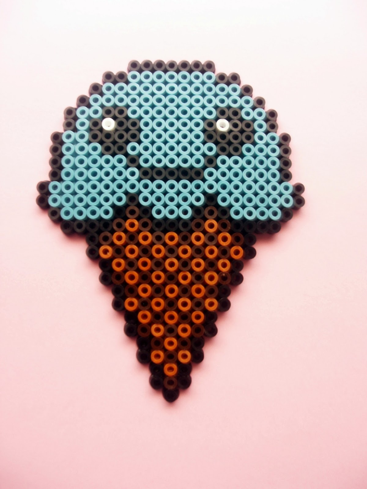 AuraWelt: Maxi Helado.