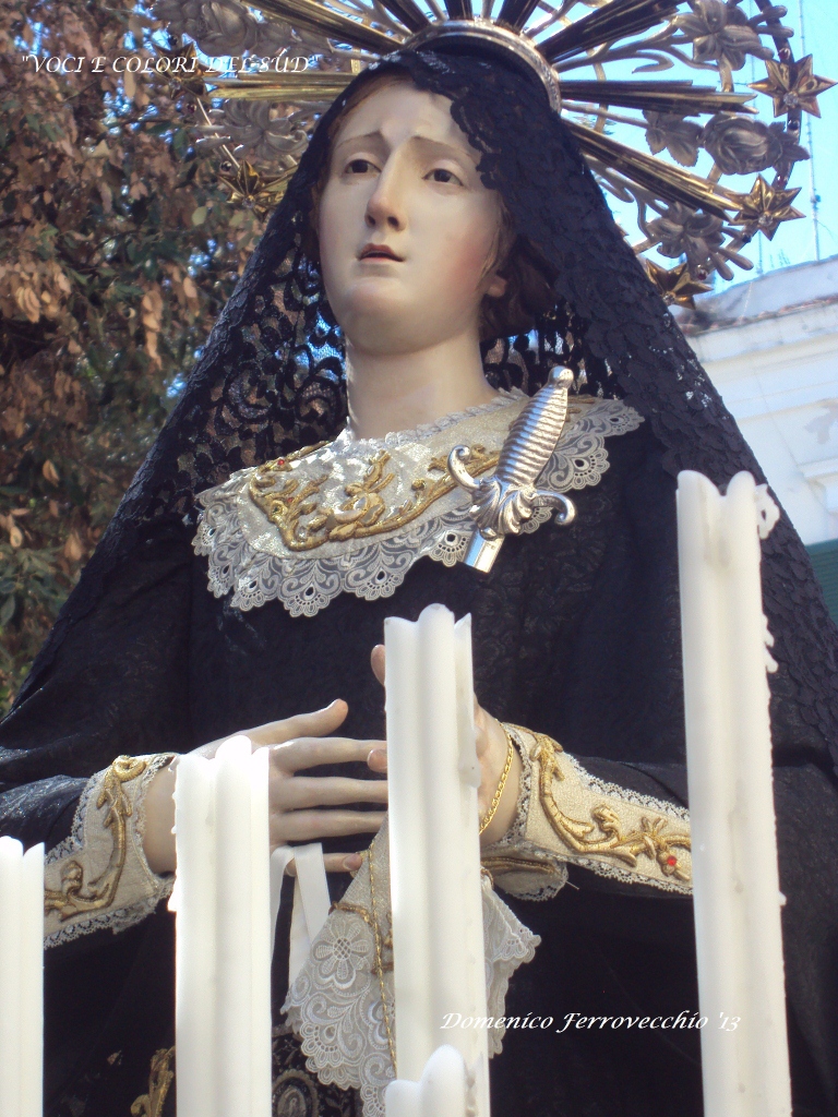 Voci e colori del Sud: La processione della Desolata a Bitonto