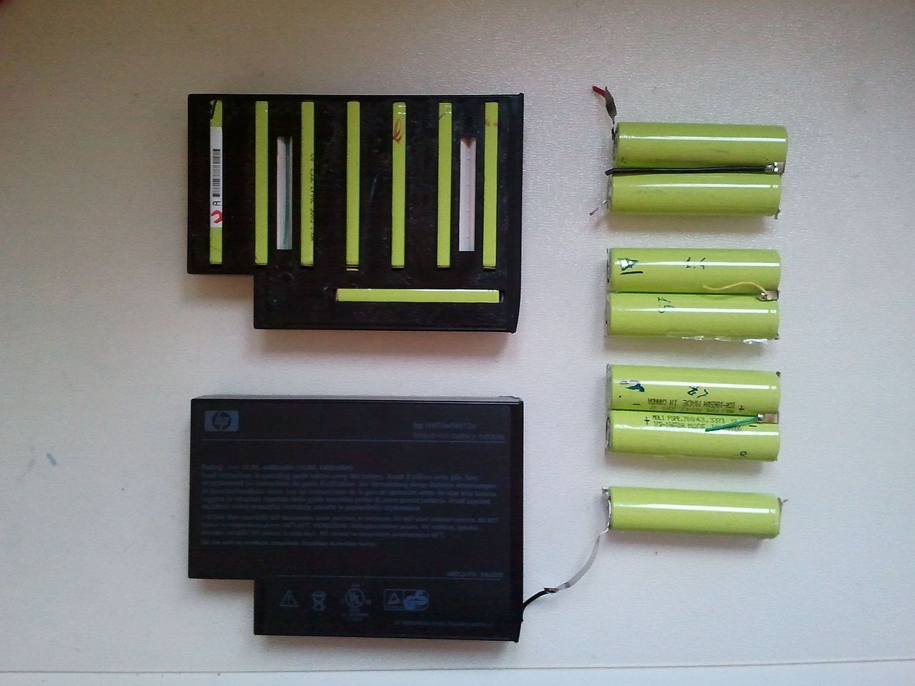 IK1ZYW Labs: Anatomy of a laptop battery pack