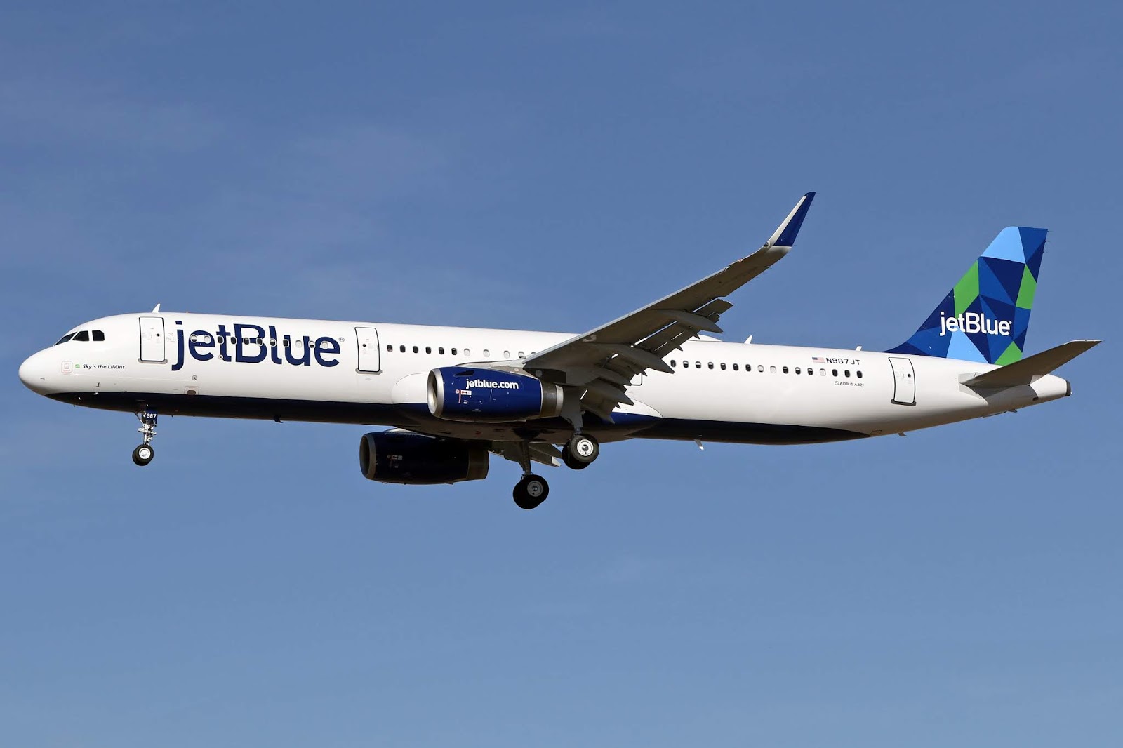 Aero Pacific Flightlines: JetBlue’s A321 Fleet Central To Plan To Boost ...