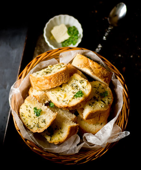 Aan Jeanne`s Keukentafel: Knoflook Brood