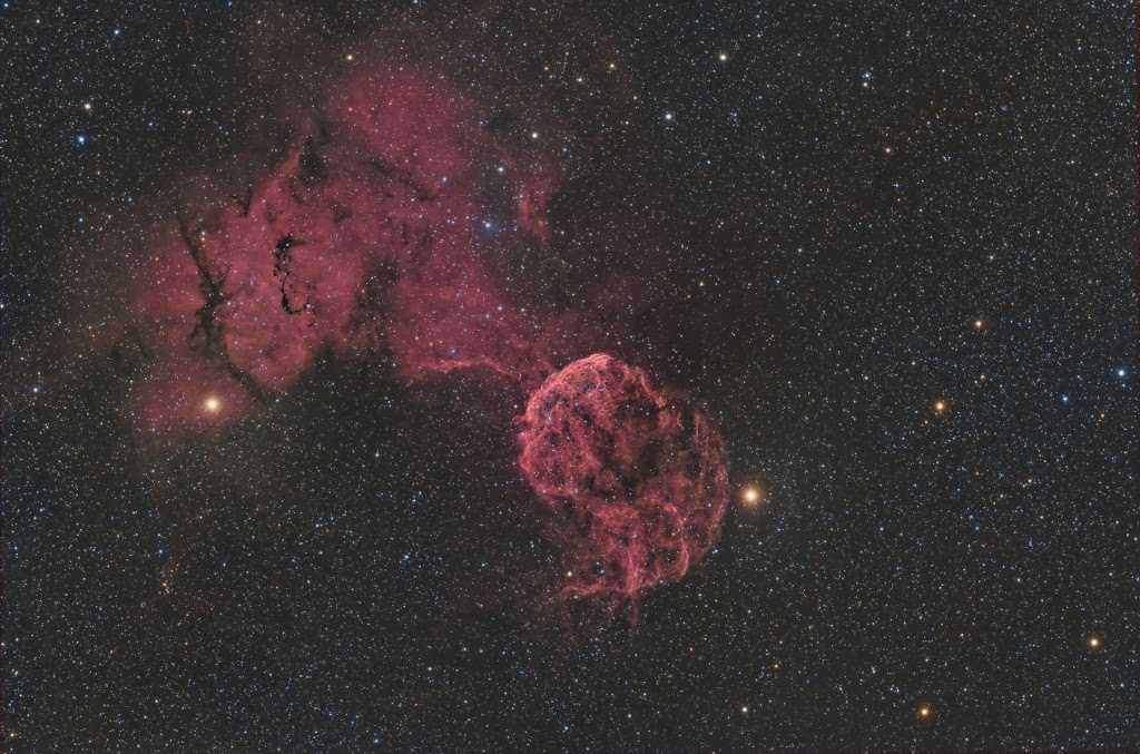 Sharpless 249 dan Nebula Ubur-ubur - APOD Indonesia