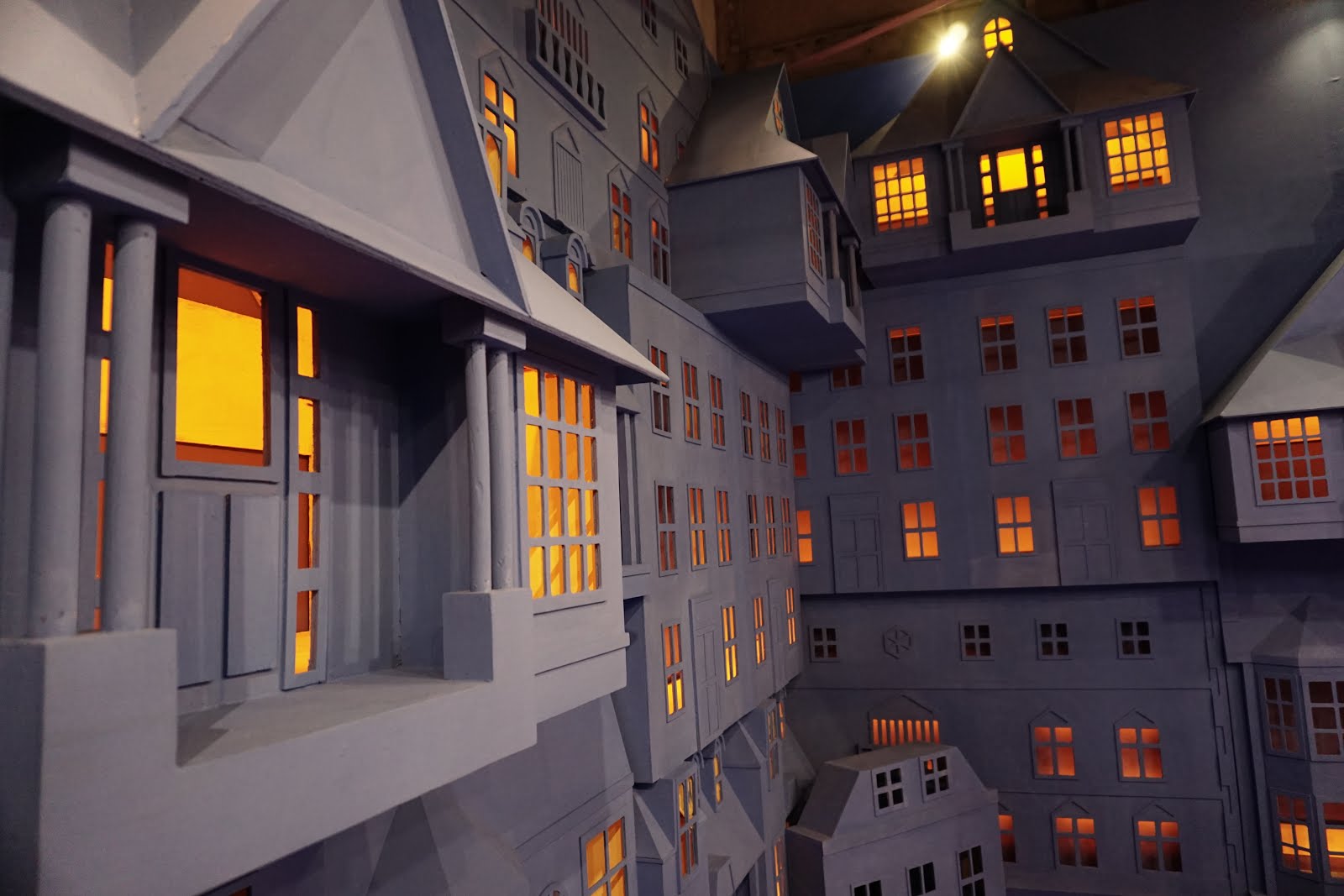 [Art]: Haluu World - Stevie Wong