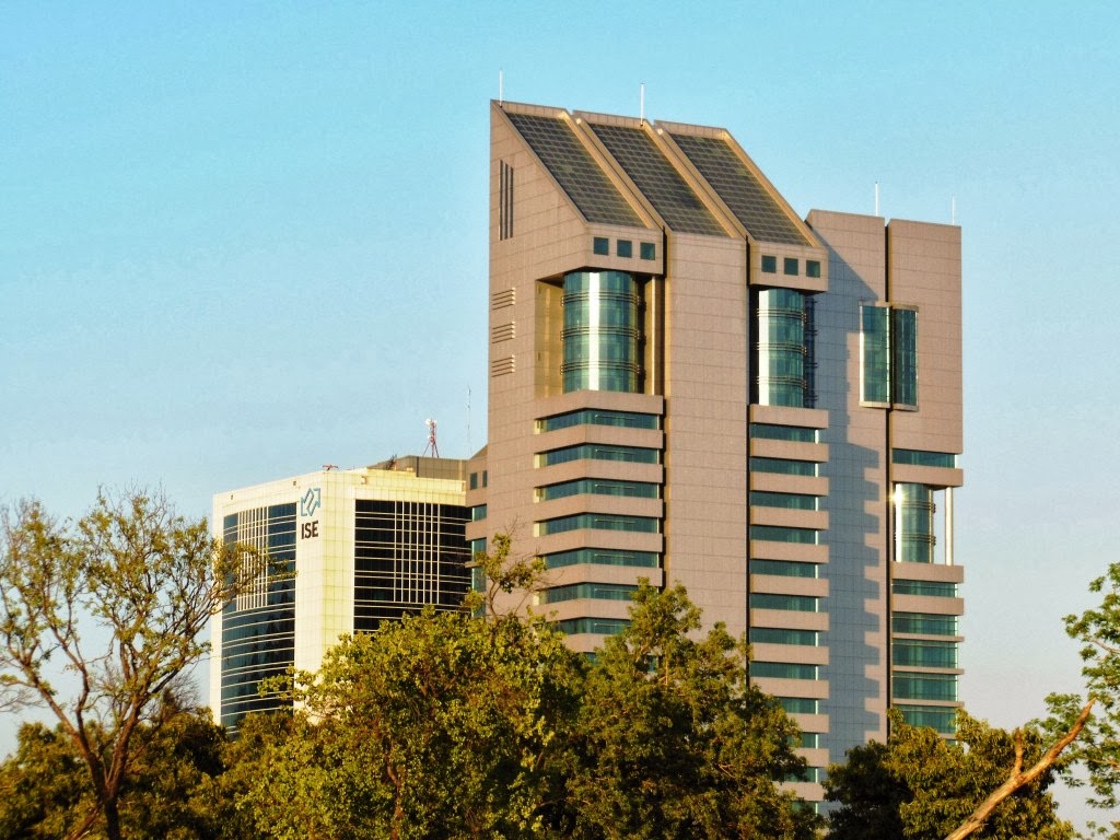 Telecom Tower Islamabad - Images n Detail