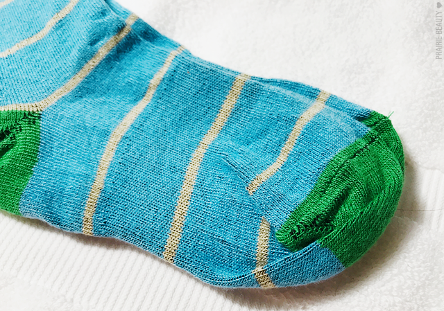 ACCESORIES: Dead Soxy Socks Review - Prairie Beauty
