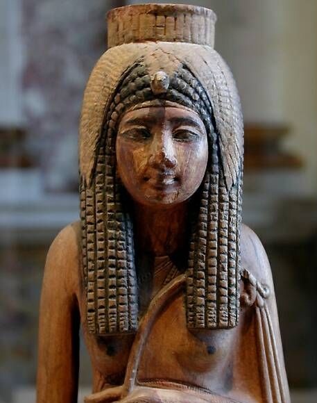Egyptian Pharaonic civilization 7000 BC: Statue of Queen Ahmose–Nefertari