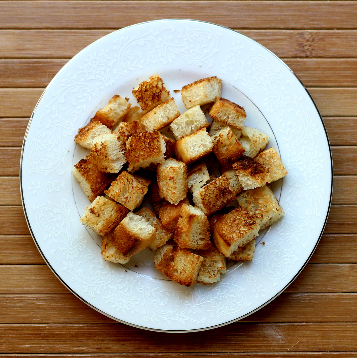 Cookistry: Skillet Croutons
