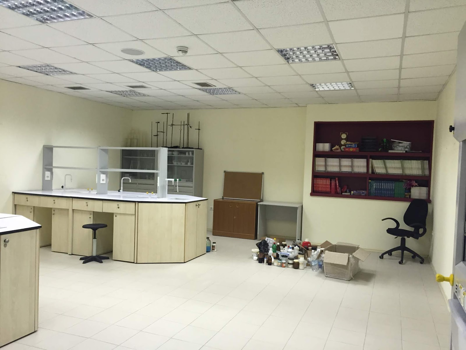 The Charming Classroom: Beach Theme 2015-2016