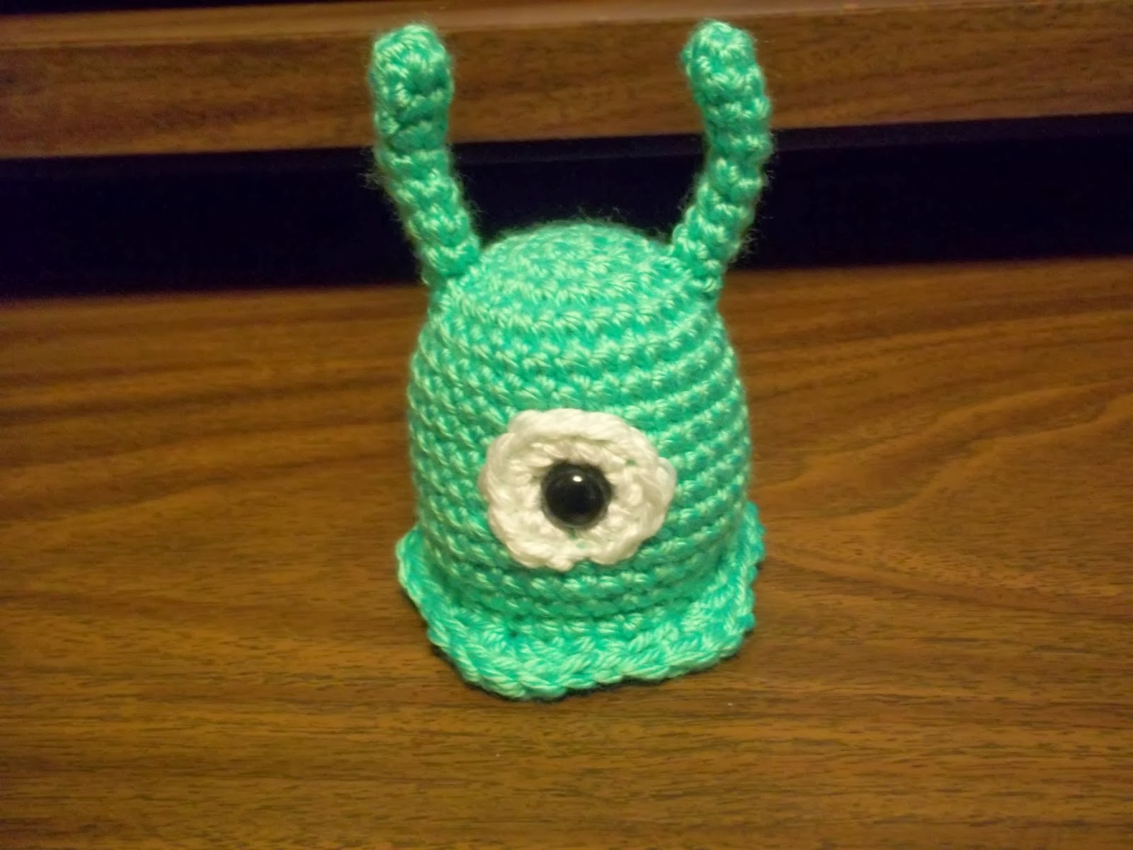 Eden is only a dream away: Crochet Brain Slug Amigurumi Pattern