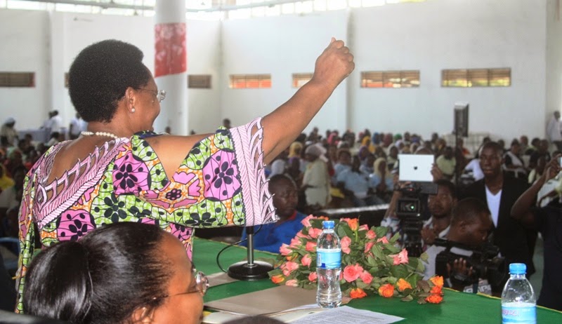 MATUKIO @ MICHUZI BLOG: WAZIRI NAGU AMMWAGIA SIFA LUKUKI MTEMVU ...