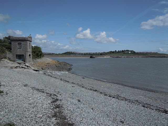 waterblogged - sea kayak trips: Paddling in The Vale