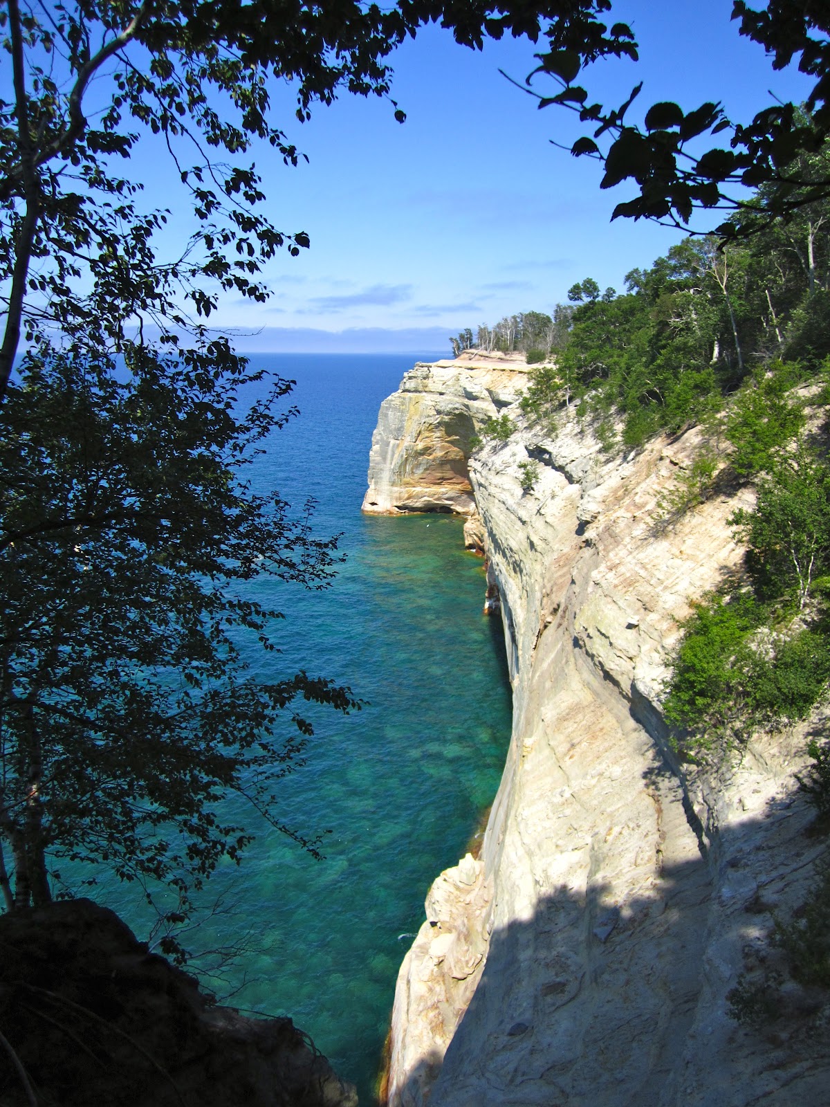 Sites et Bites: Site: Pictured Rocks National Park, Michigan